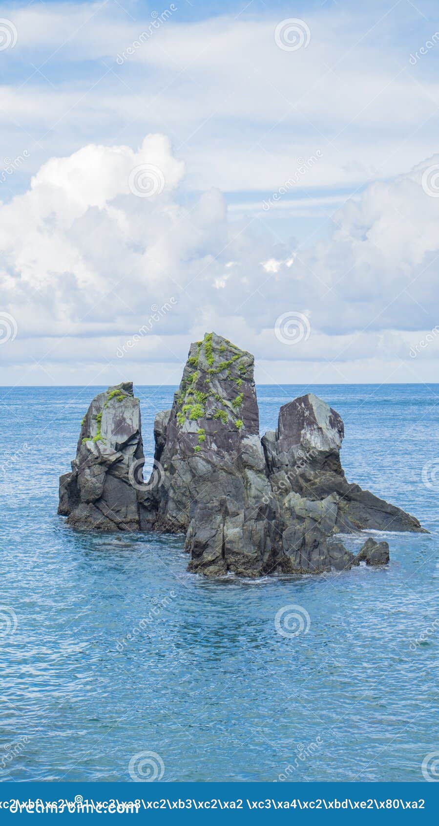 The Giant Rock Under the Sea Stock Photo - Image of landmark, vacation ...
