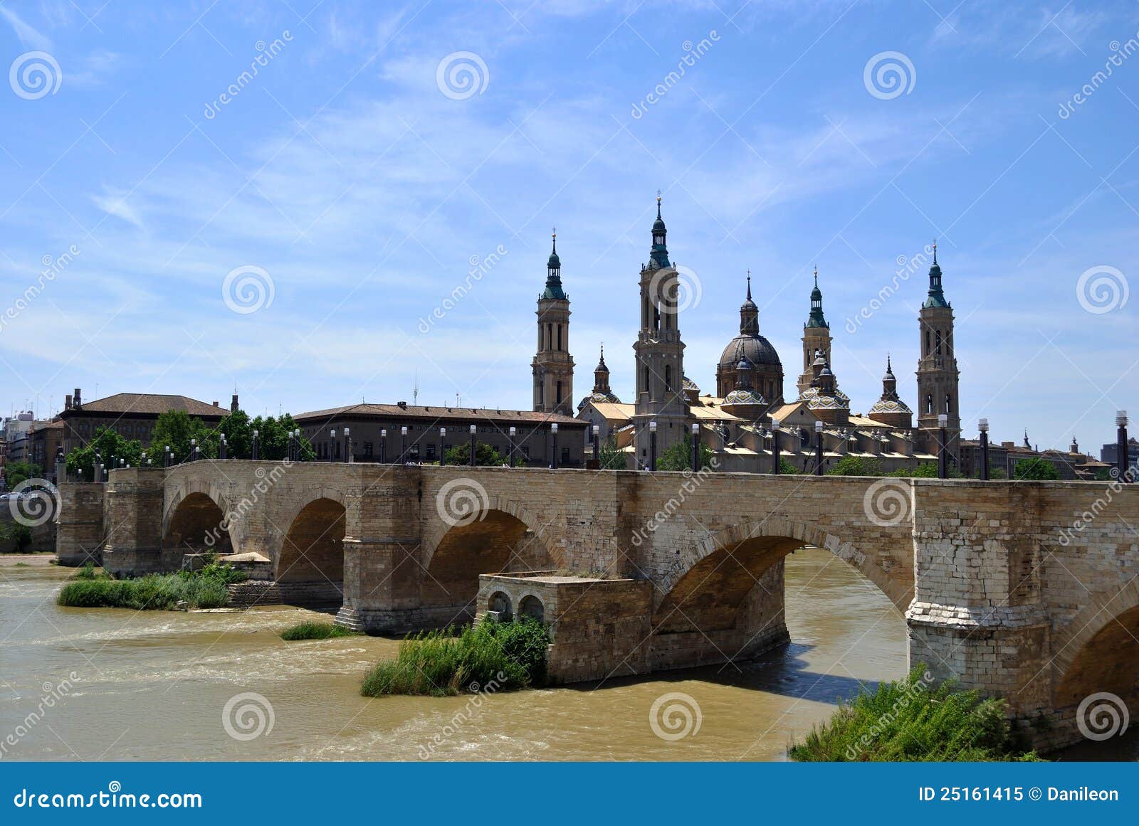 Landmark of Saragossa stock image. Image of arch, architecture - 25161415