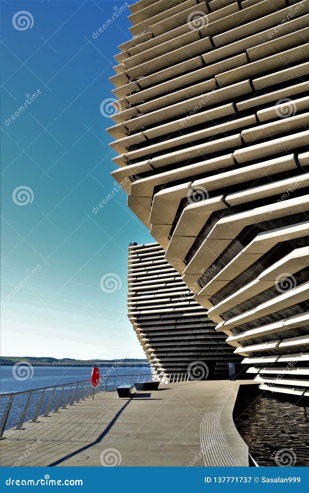 Landmarks of Scotland - Riverside Architecture in Dundee Editorial ...