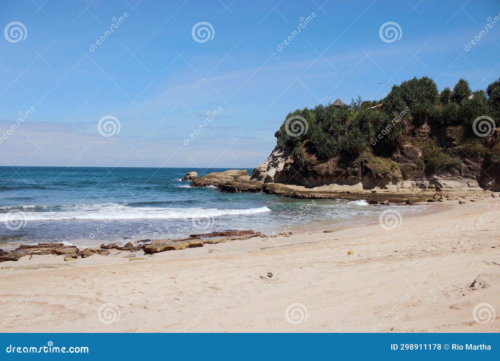 Landscape Beach View with Wavy White Sand on the Klayar Beach, Pacitan ...
