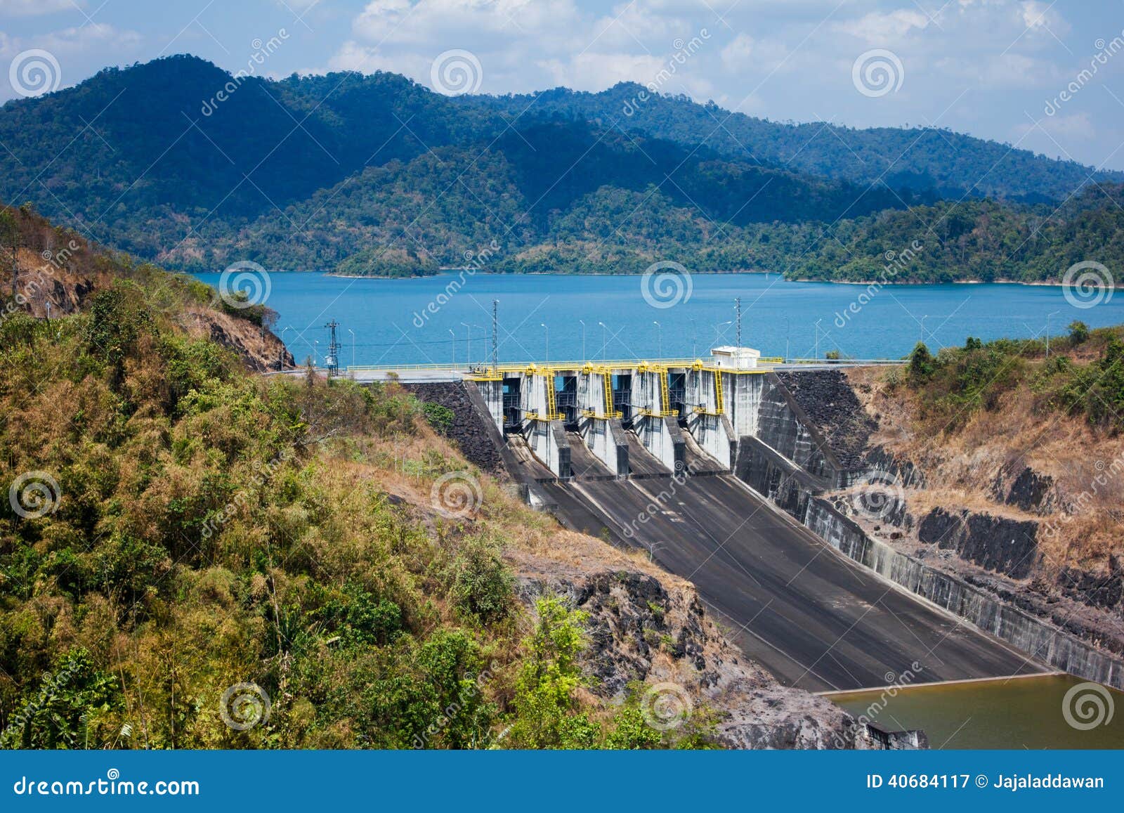 Landscape of Hydropower Dam Stock Image - Image of generator, concrete ...