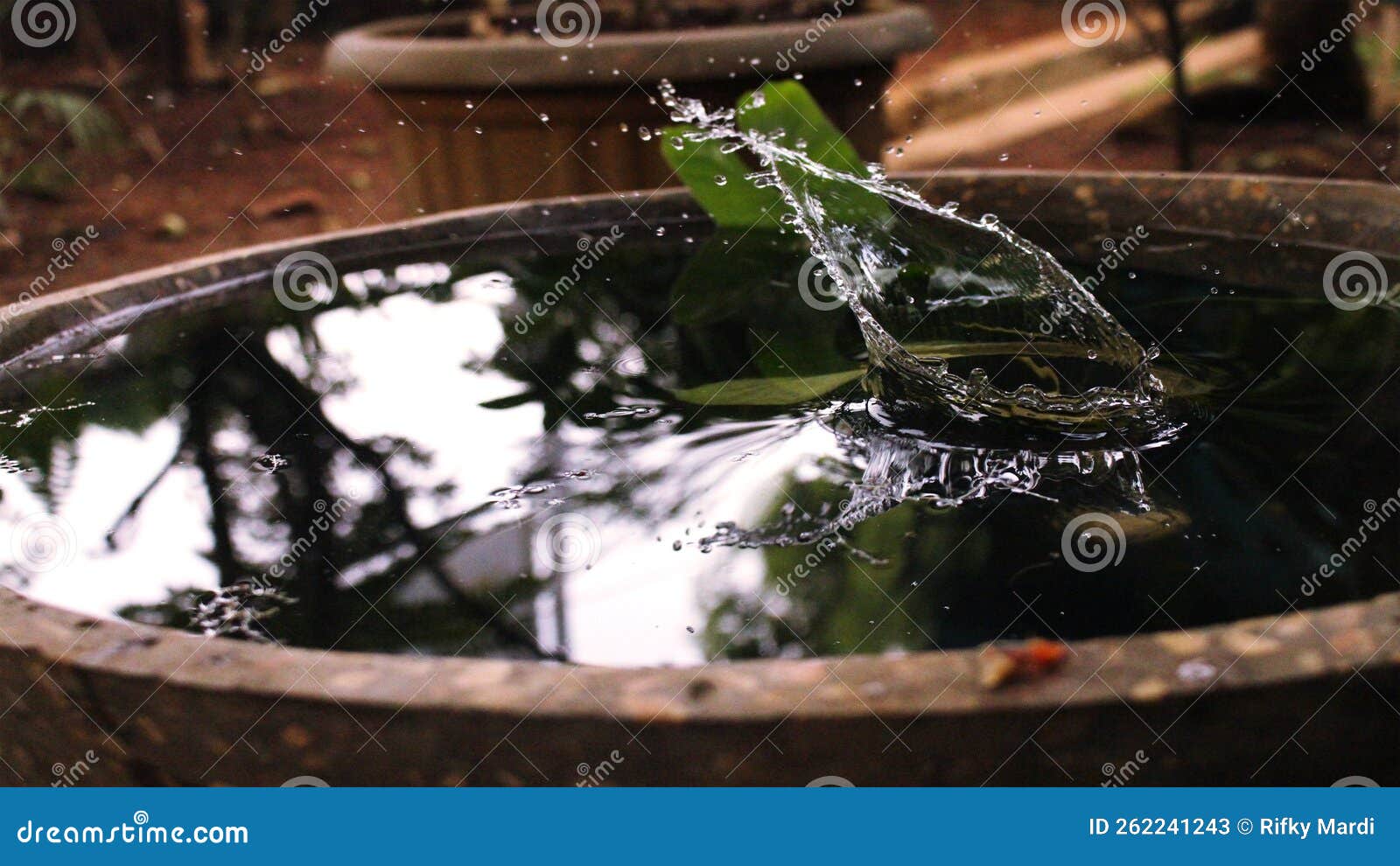An Image of Water Using the Freeze Technique Stock Image - Image of ...