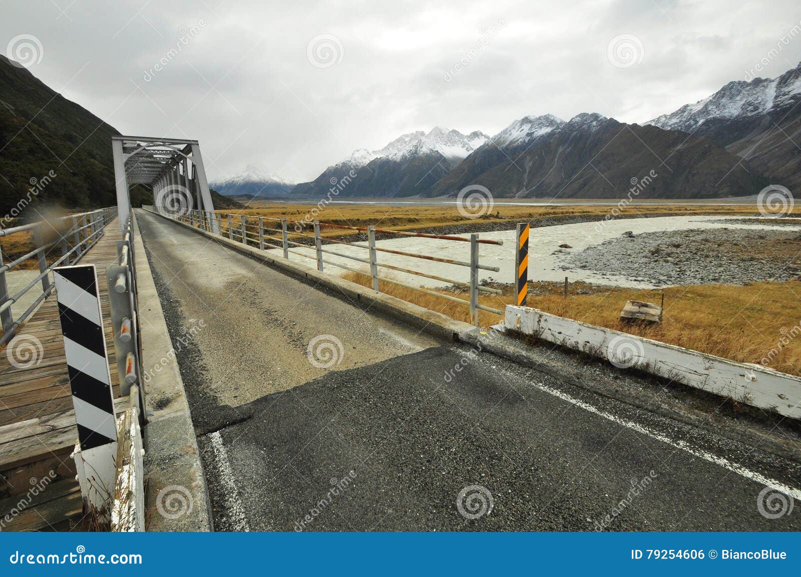 Landscape of Mount Cook Track Stock Photo - Image of glacier, natural ...