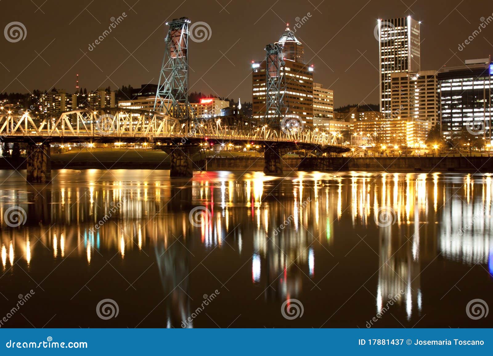 Landscape of Portland, Oregon, USA. Stock Image - Image of view, dusk ...