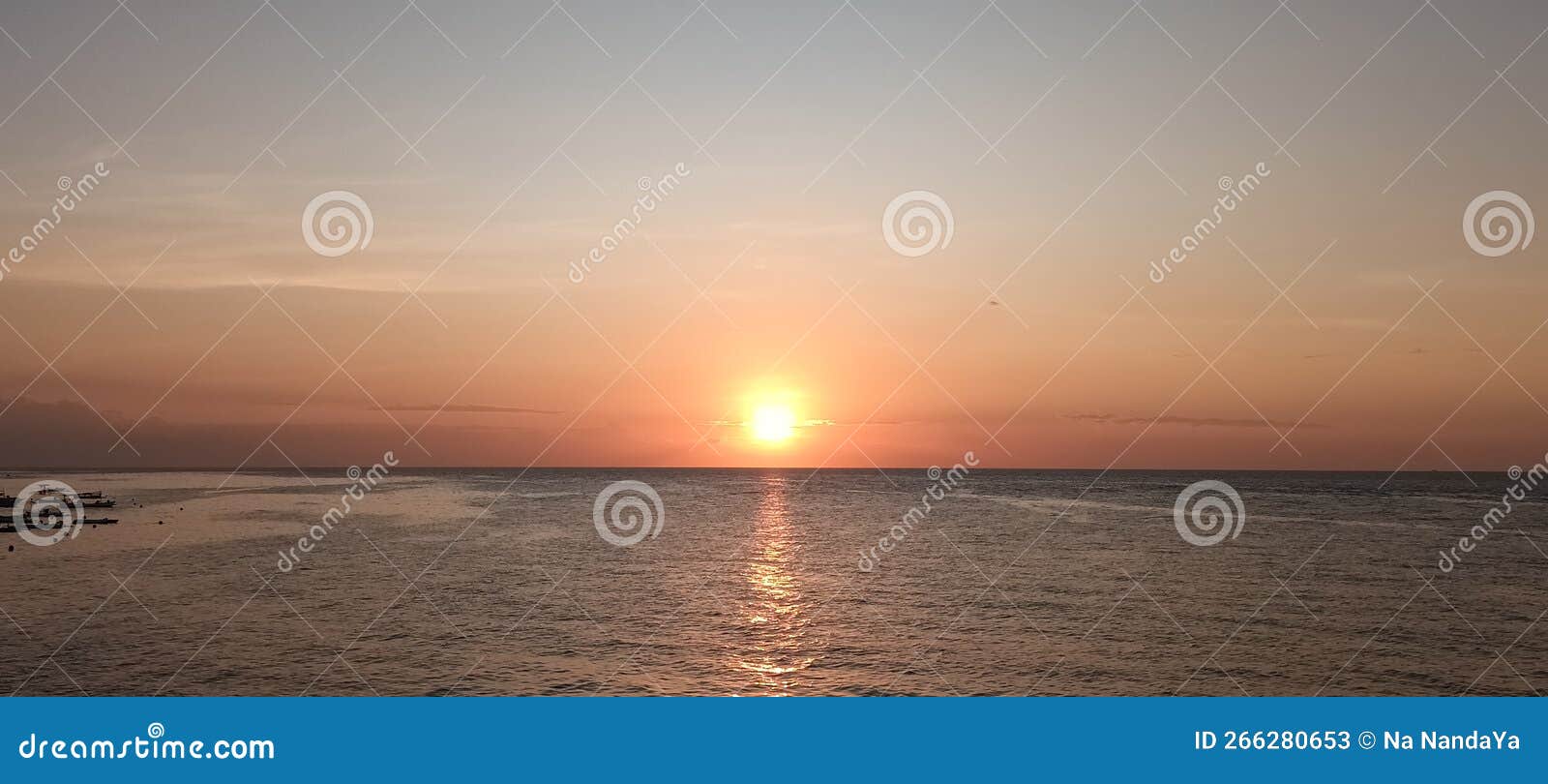 Landscape Royal Sunset Which Faces with the Healing Waves Stock Image ...