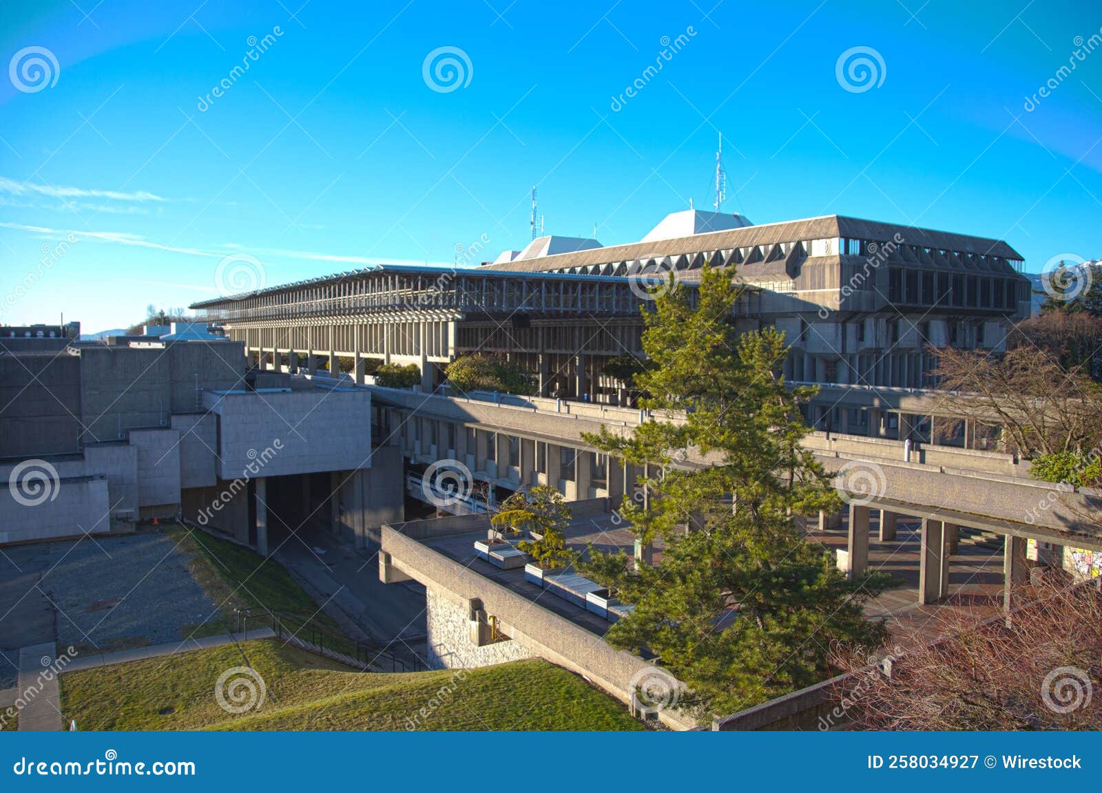 Landscape of the Simon Fraser University Library Building in the ...