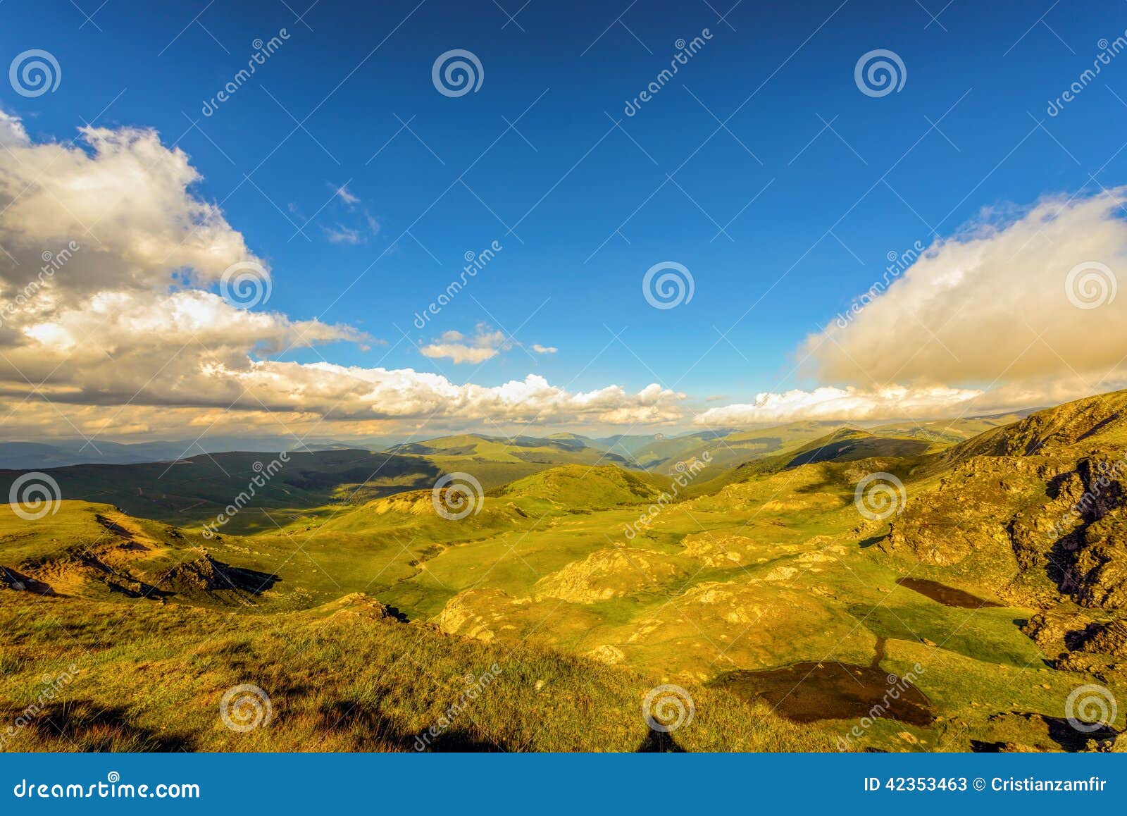 Landscape with the Spectacular Parang Mountains Stock Image - Image of ...