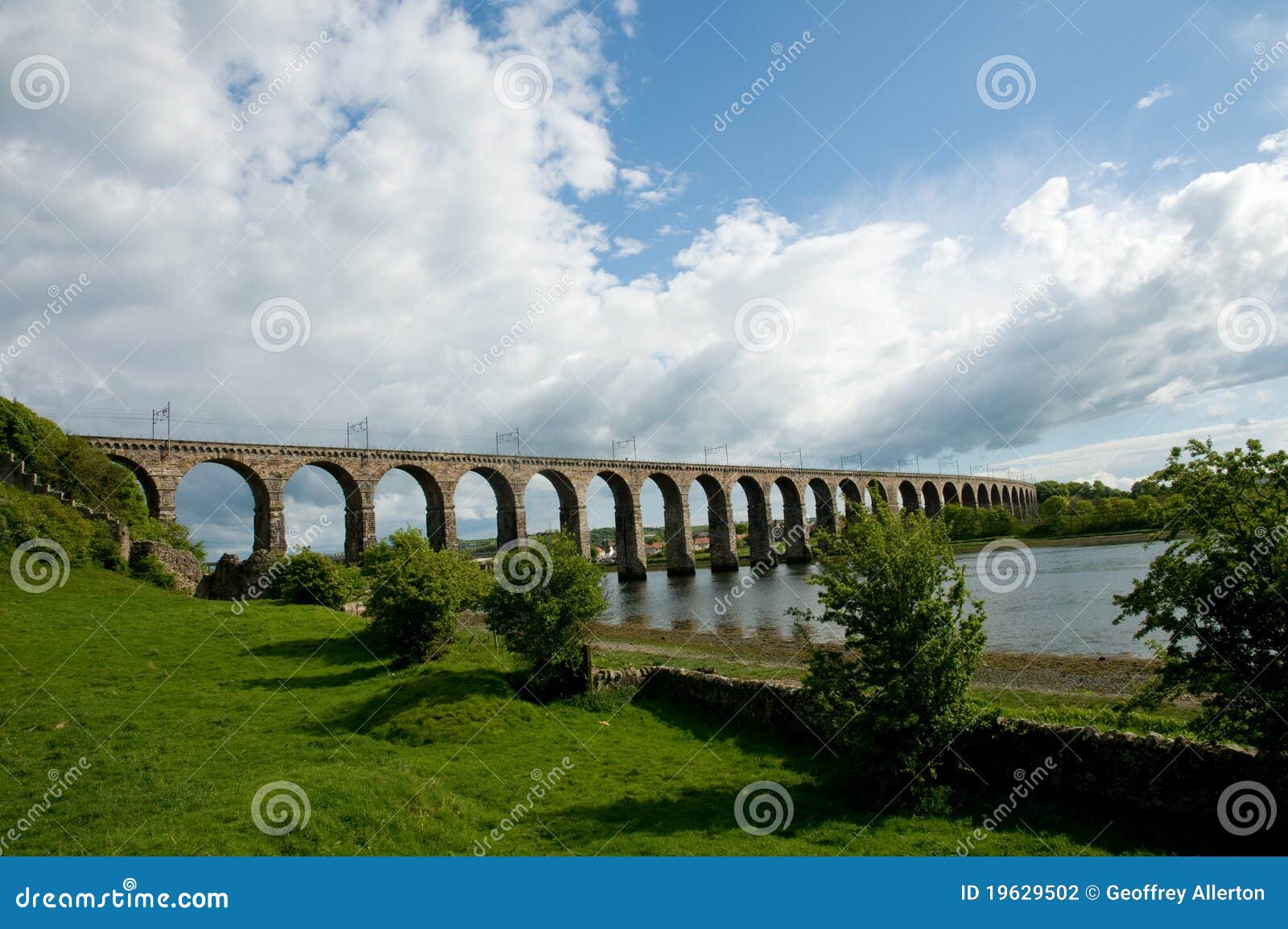 Landscape and viaduct stock photo. Image of stone, europe - 19629502