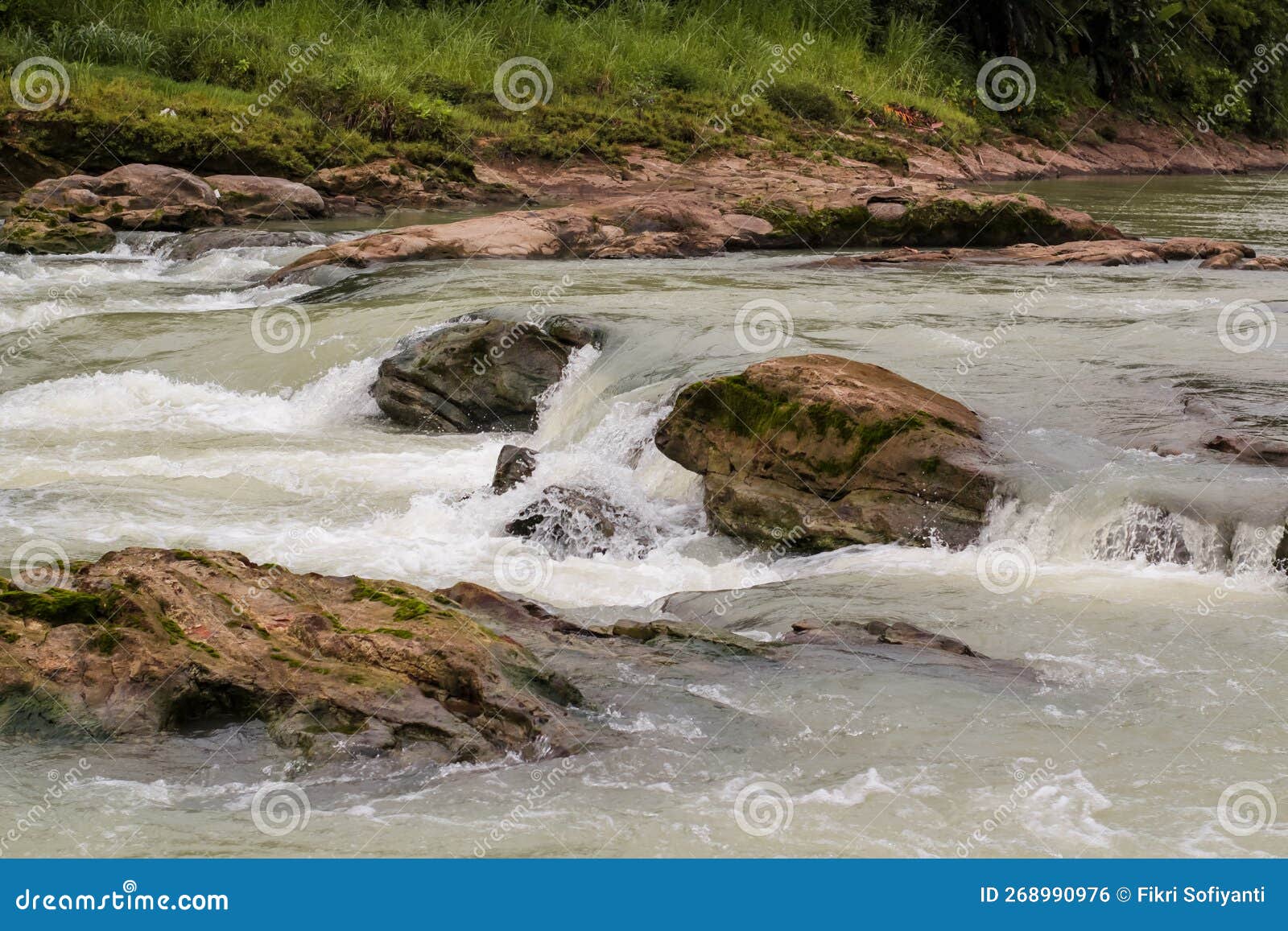 Landscape View of Beautiful Lake Water Splash. the River Flows through ...