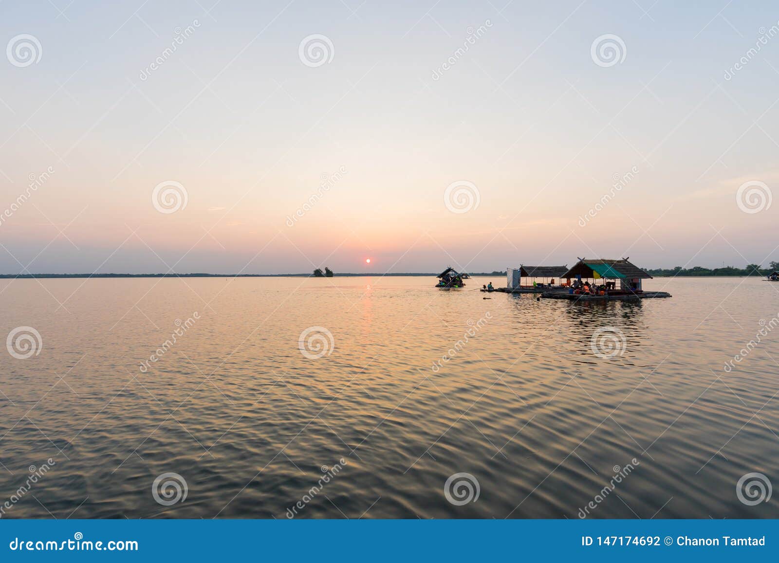 Landscape View with Float Raft Downstream Editorial Photography - Image ...