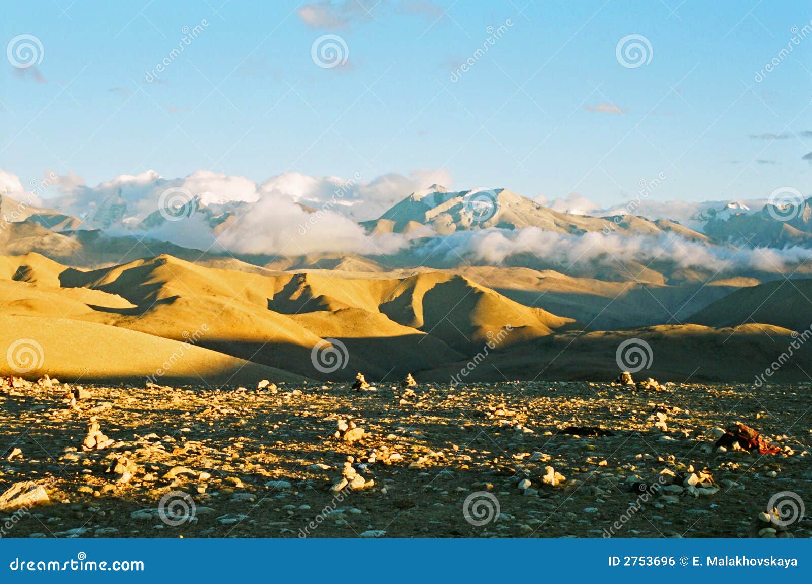 Landscape view of Tibet stock photo. Image of clouds, mountain - 2753696