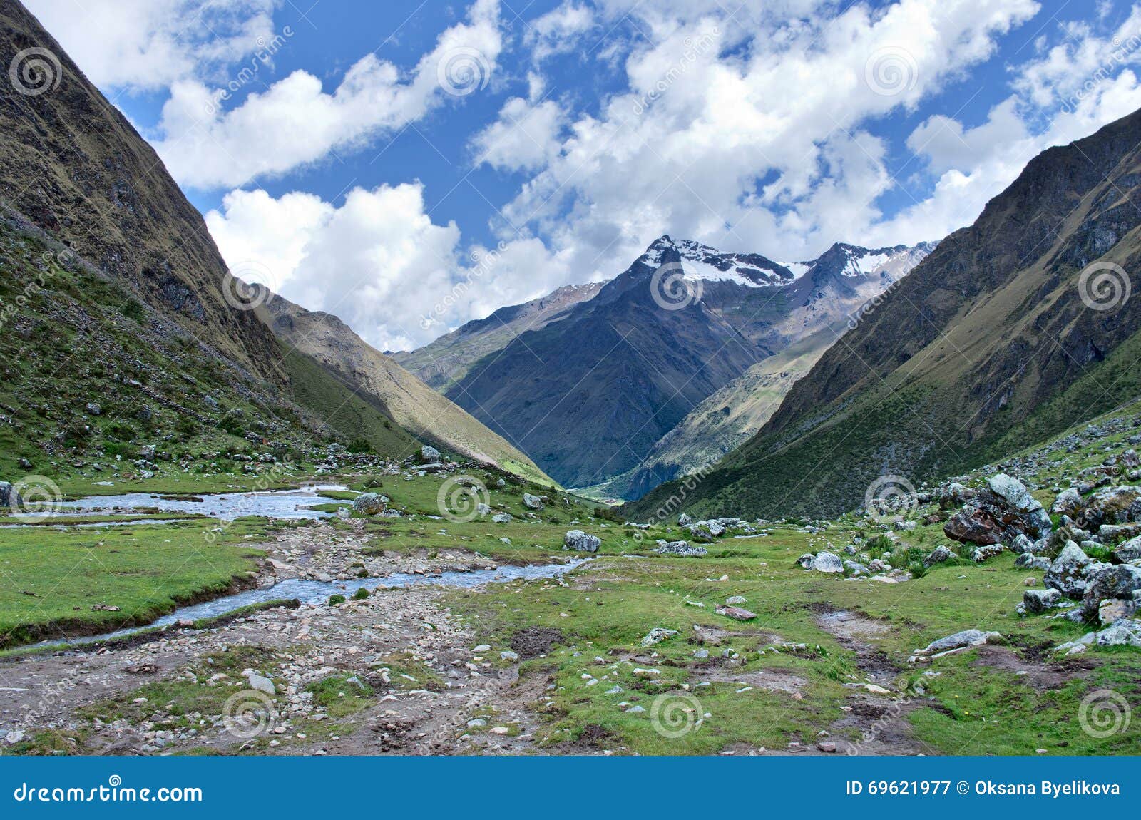 Landschaft in Anden peru stockbild. Bild von morgen, szenisch - 69621977