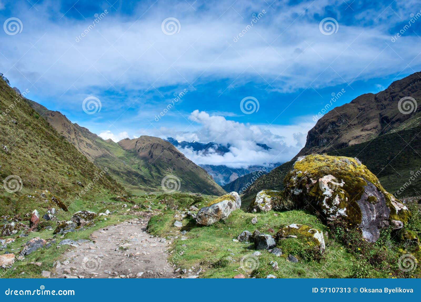 Landschaft in Anden Salkantay-Trekking, Peru Stockbild - Bild von ...