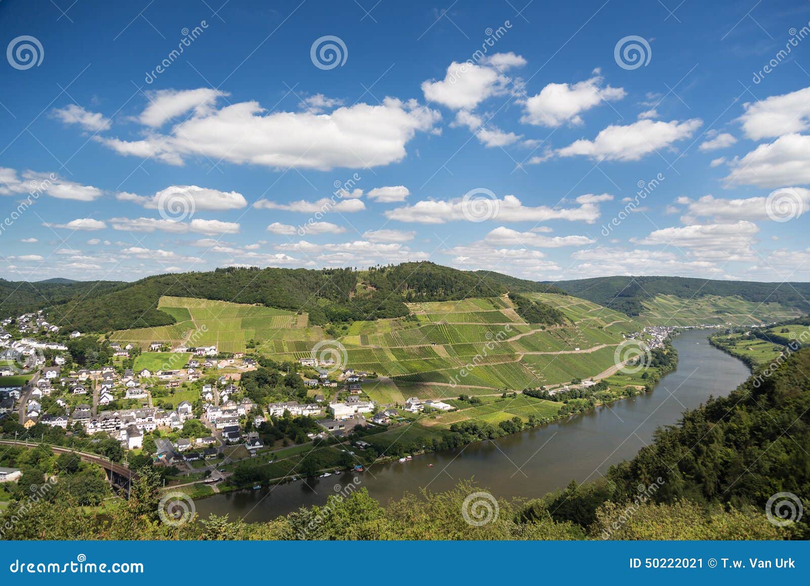 Landschaft Mit Dem Fluss Mosel in Deutschland Stockbild - Bild von ...