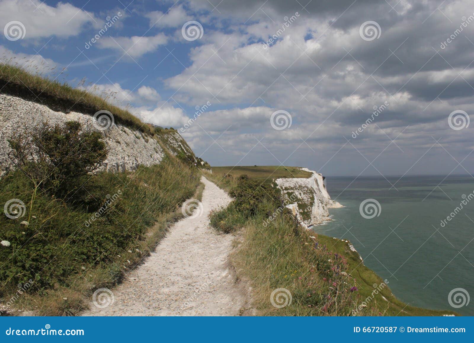 Langdon Cliffs stock image. Image of england, dover, horizon - 66720587