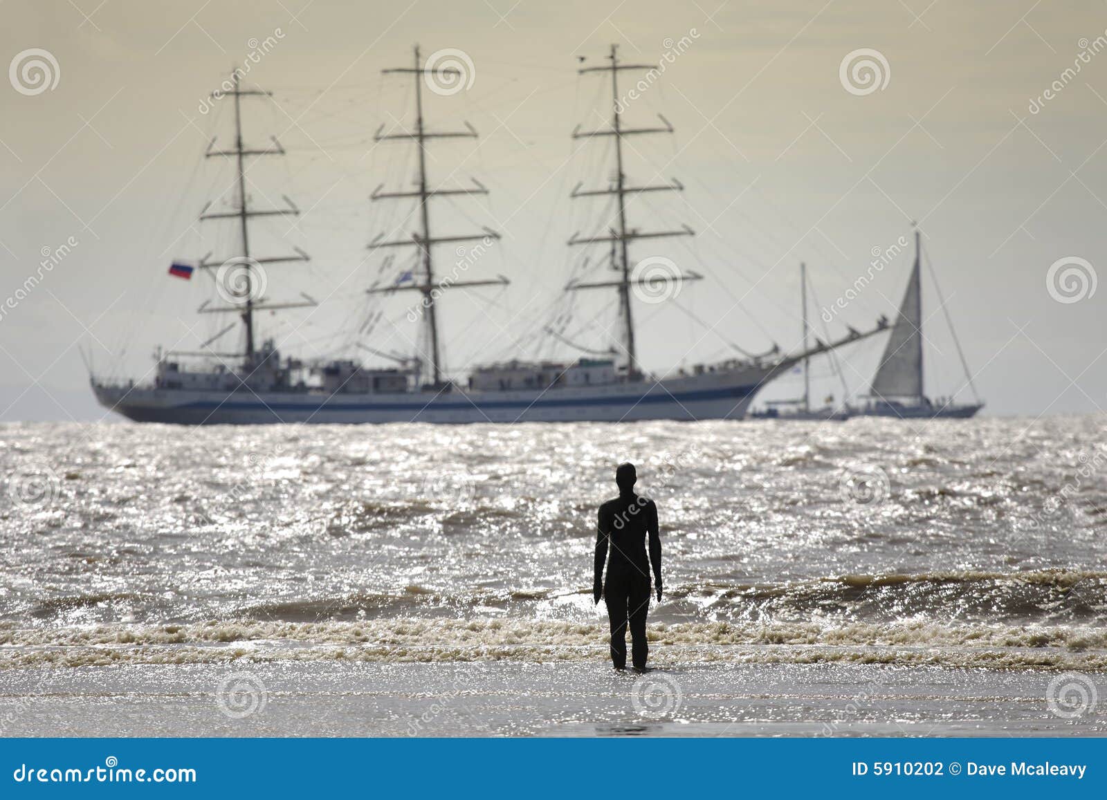 Lange Schepen Die Liverpool Verlaten Stock Foto - Image of brighton ...