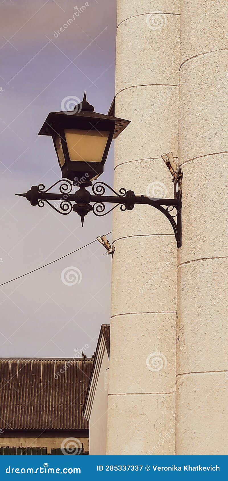 Lantern on the column stock image. Image of lighting - 285337337