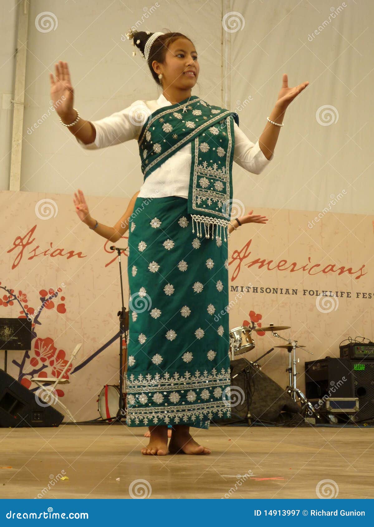 Laos Dancer editorial photography. Image of dancer, person - 14913997
