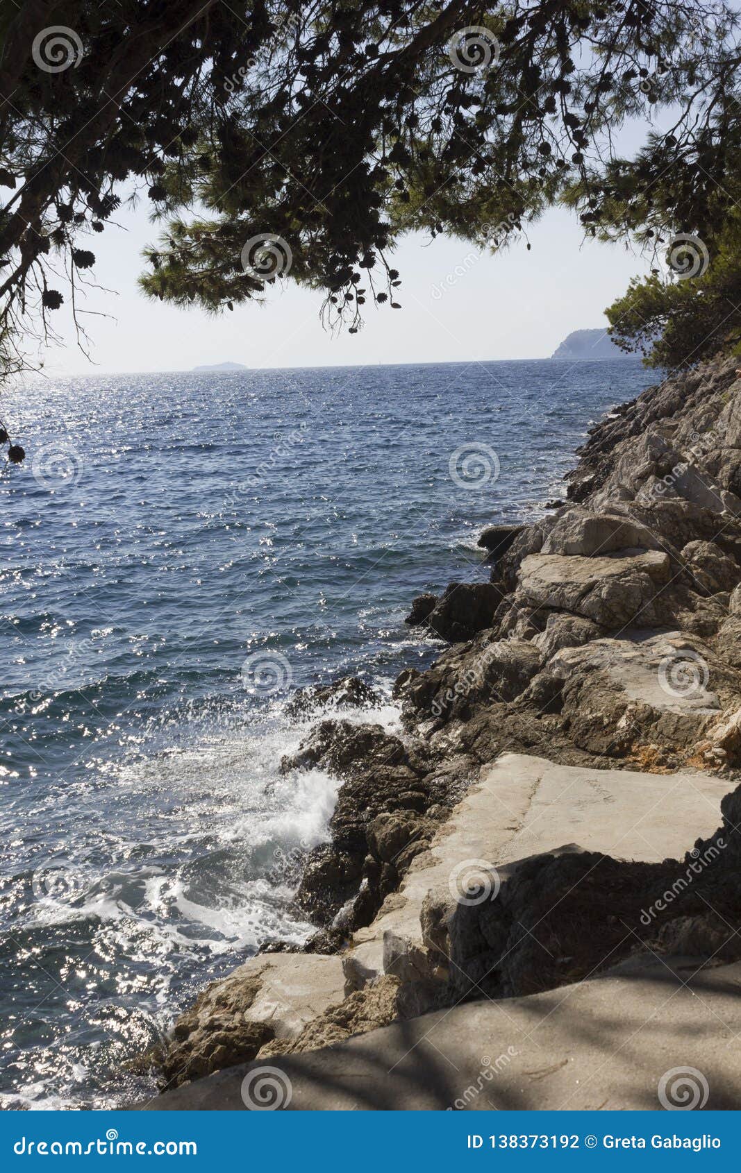 Lapad Cliff Side, Facing Adriatic Sea Stock Photo - Image of reef ...