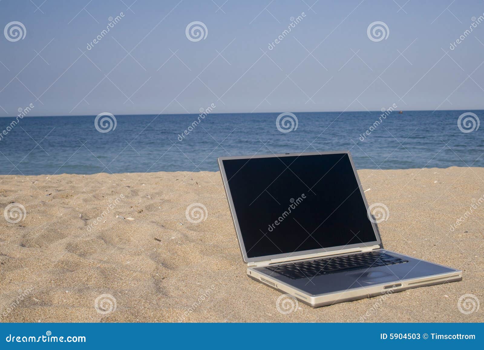 Laptop on beach stock image. Image of computer, keyboard - 5904503