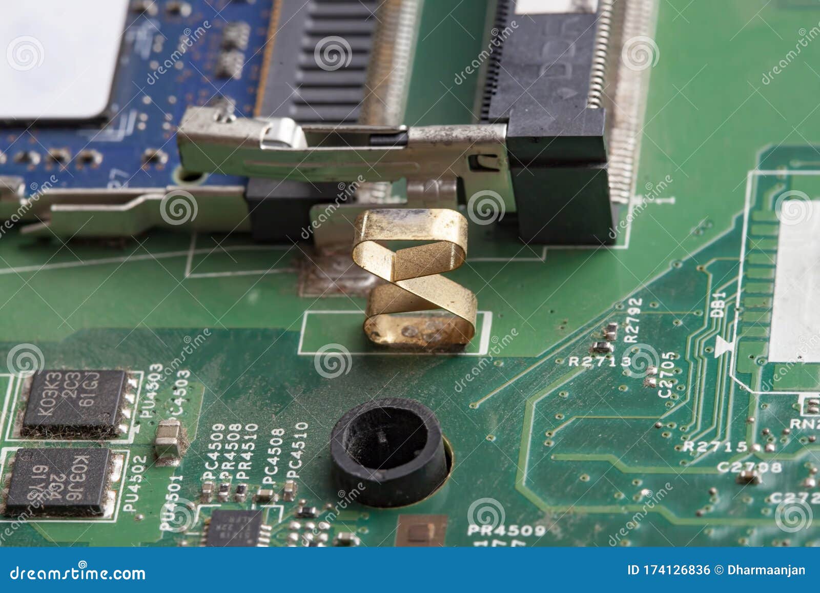 LAPTOP CIRCUIT BOARD HARDWARE Editorial Photo - Image of electronic ...