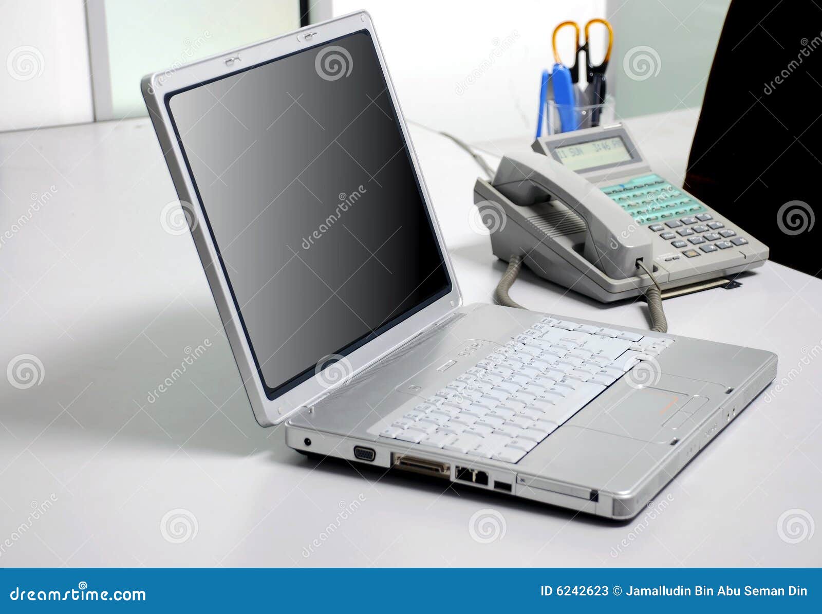 Laptop computer stock image. Image of black, network, laptop - 6242623