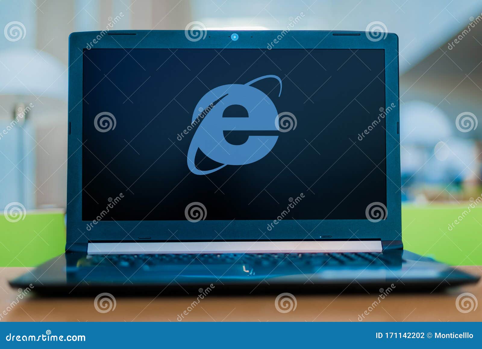Laptop Computer Displaying Logo of Internet Explorer Editorial ...