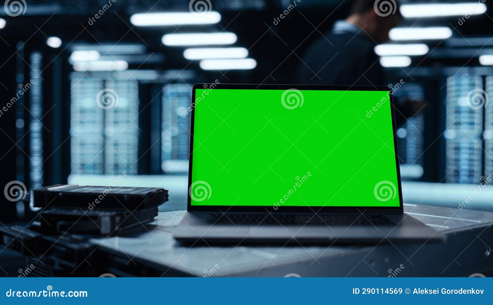 Laptop Computer with Green Screen Chroma Key Mock Up Display Stands on ...