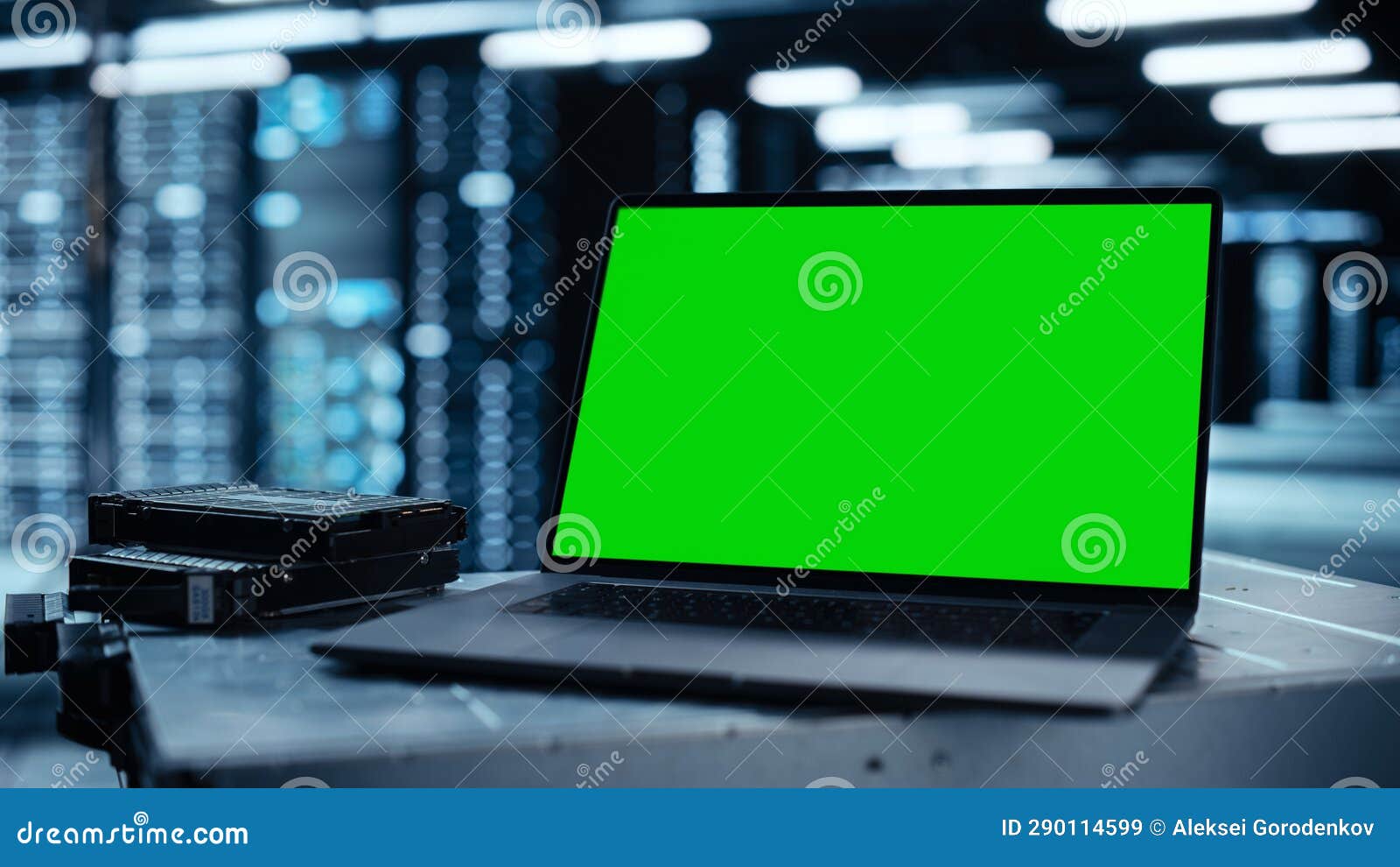 Laptop Computer with Green Screen Chroma Key Mock Up Display Stands on ...