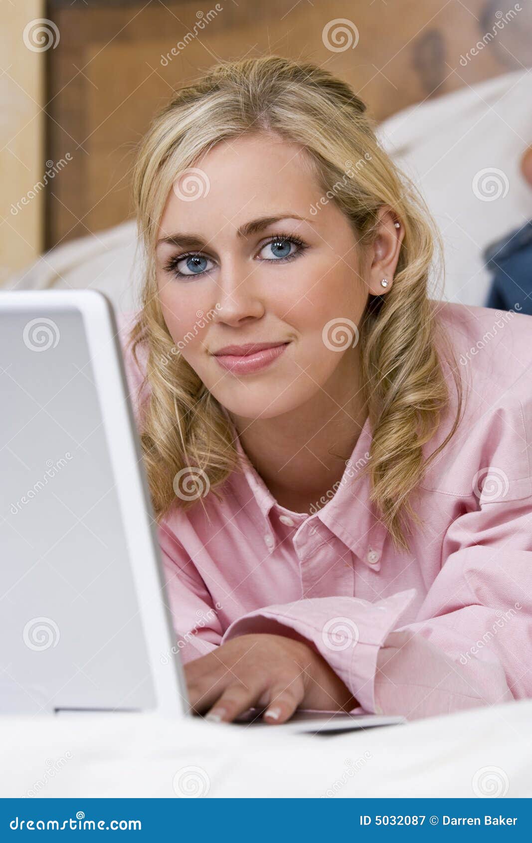 Laptop Smiles stock image. Image of pink, computer, date - 5032087