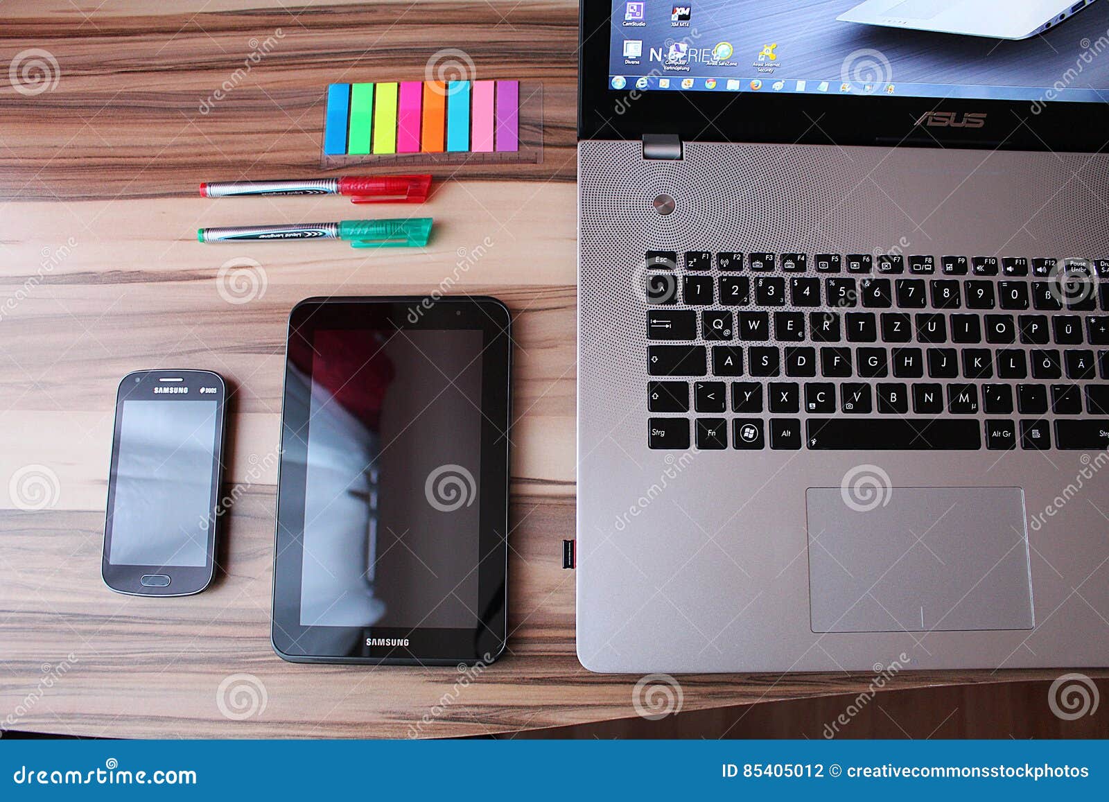 Laptop Tablet En Telefoon Picture. Image: 85405012