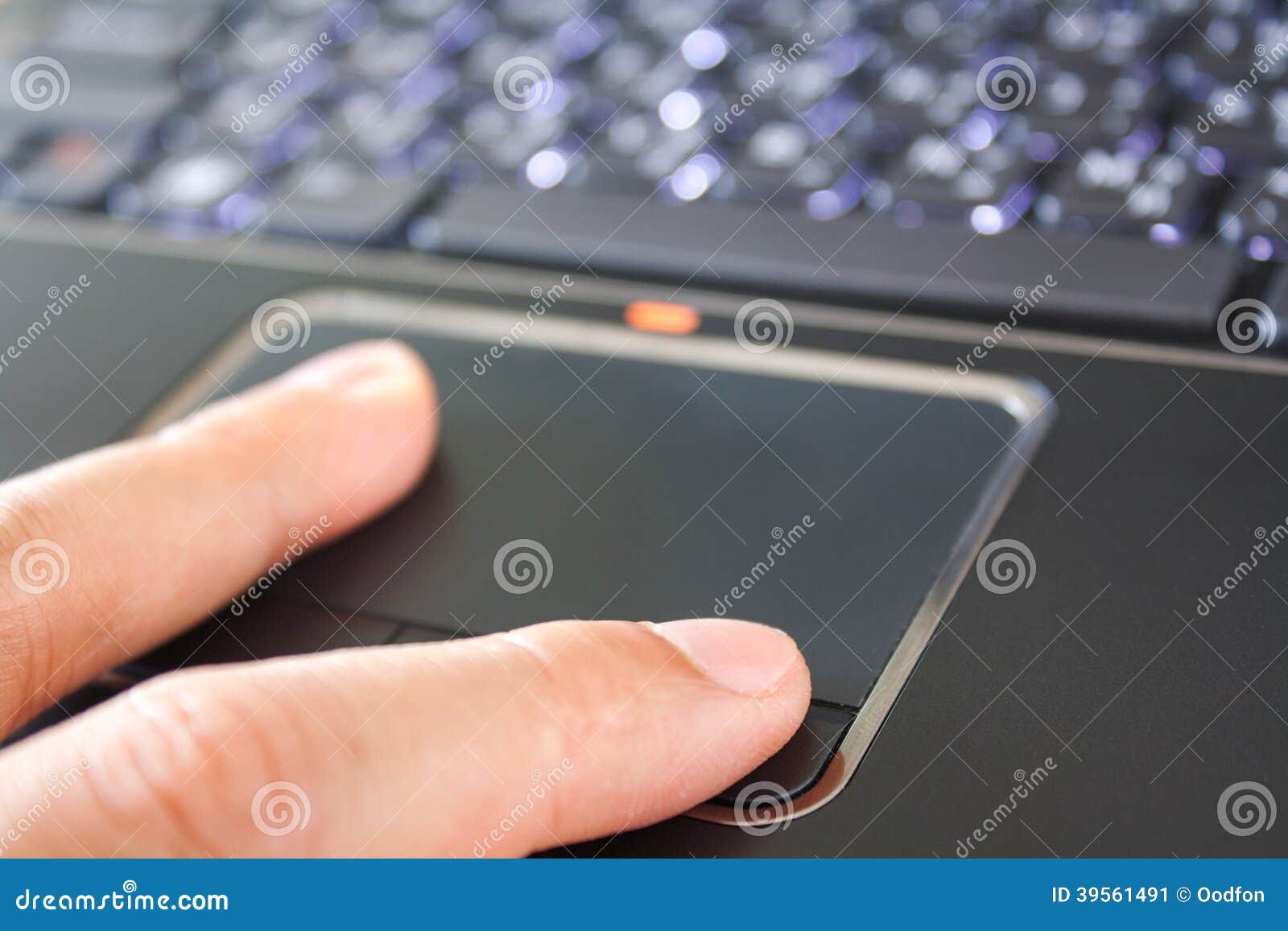 Laptop touchpad stock afbeelding. Image of knoop, technologie - 39561491