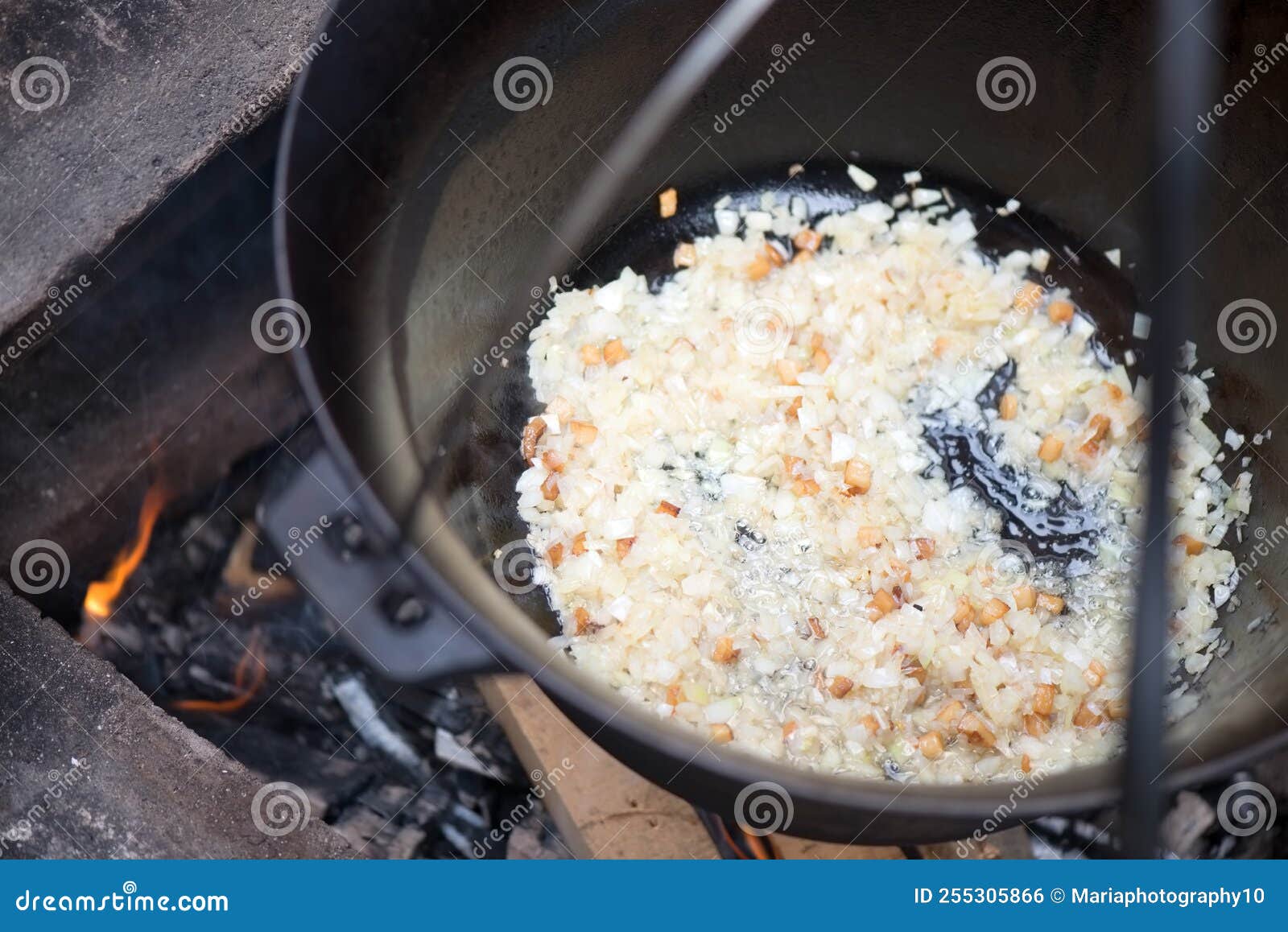 Lard and Onion Frying in a Cauldron on Log Fire Stock Photo - Image of ...