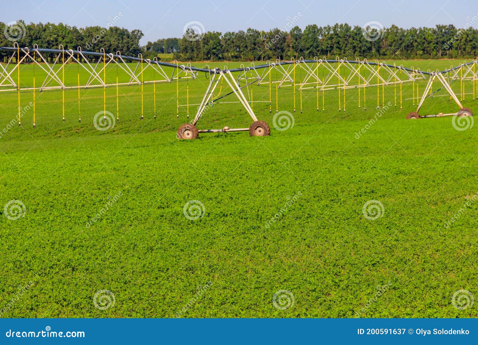 Large Agricultural Irrigation System in Field Stock Image - Image of ...