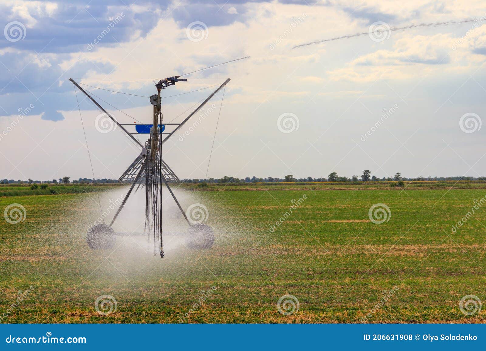 Large Agricultural Irrigation System in Field Stock Photo - Image of ...