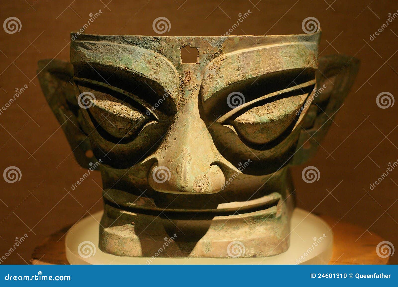 Large Ancient Bronze Mask Statue China Editorial Image - Image of ...