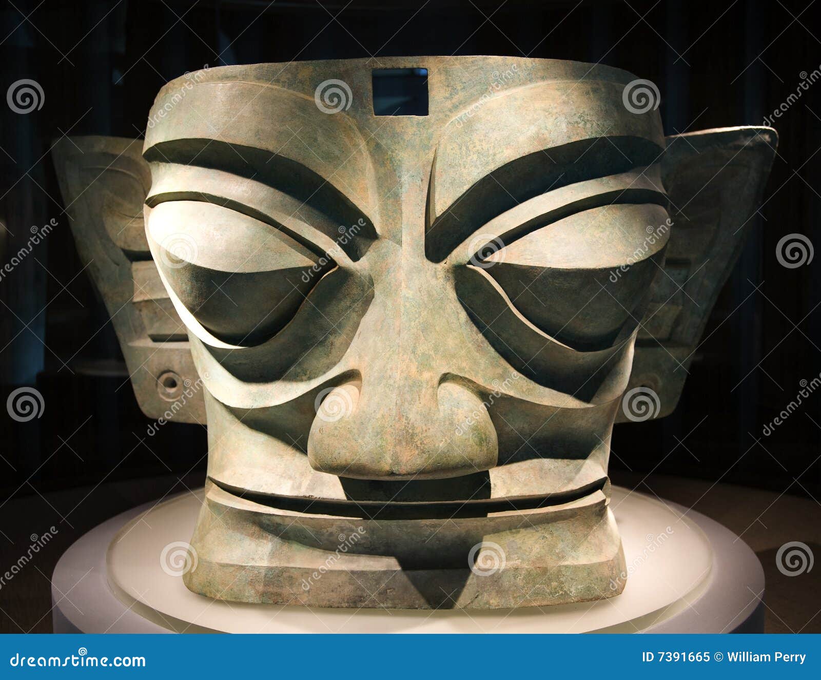 Large Ancient Bronze Mask Statue China Editorial Image - Image of ...