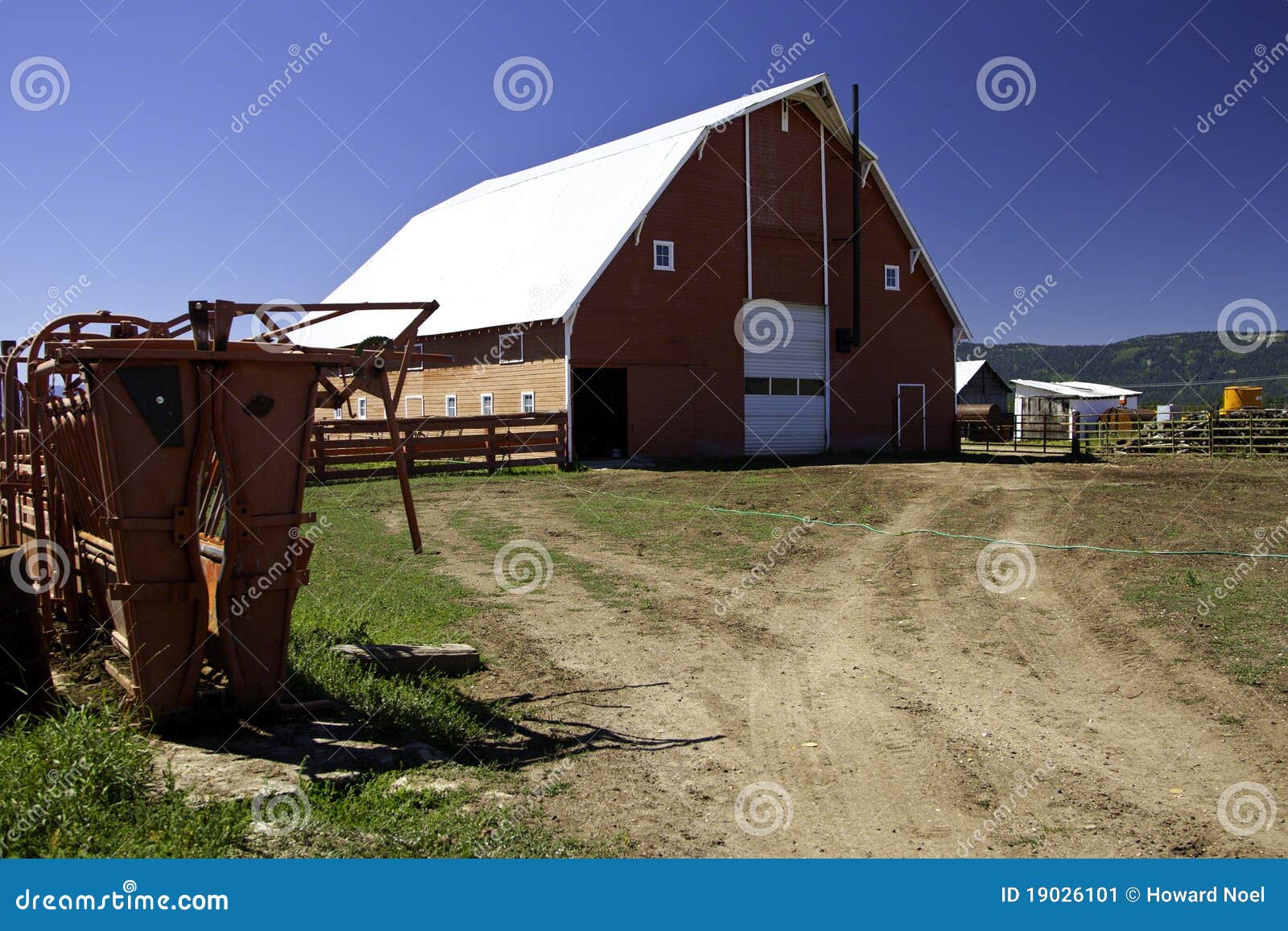 Large barn and barnyard stock image. Image of farm, farmyard - 19026101
