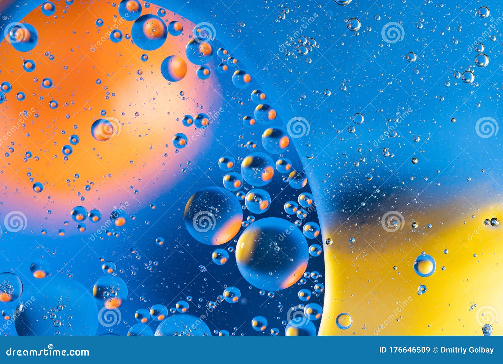 Large Beautiful Oxygen Bubbles Underwater on a Blue Background Macro ...