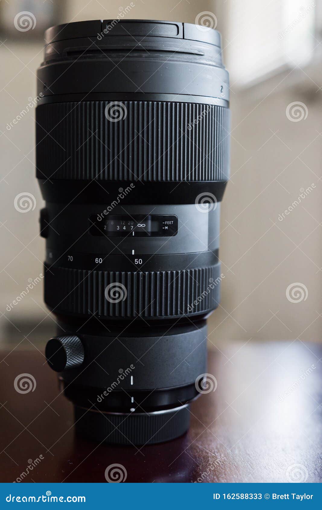 Large black camera lens stock image. Image of electronics - 162588333