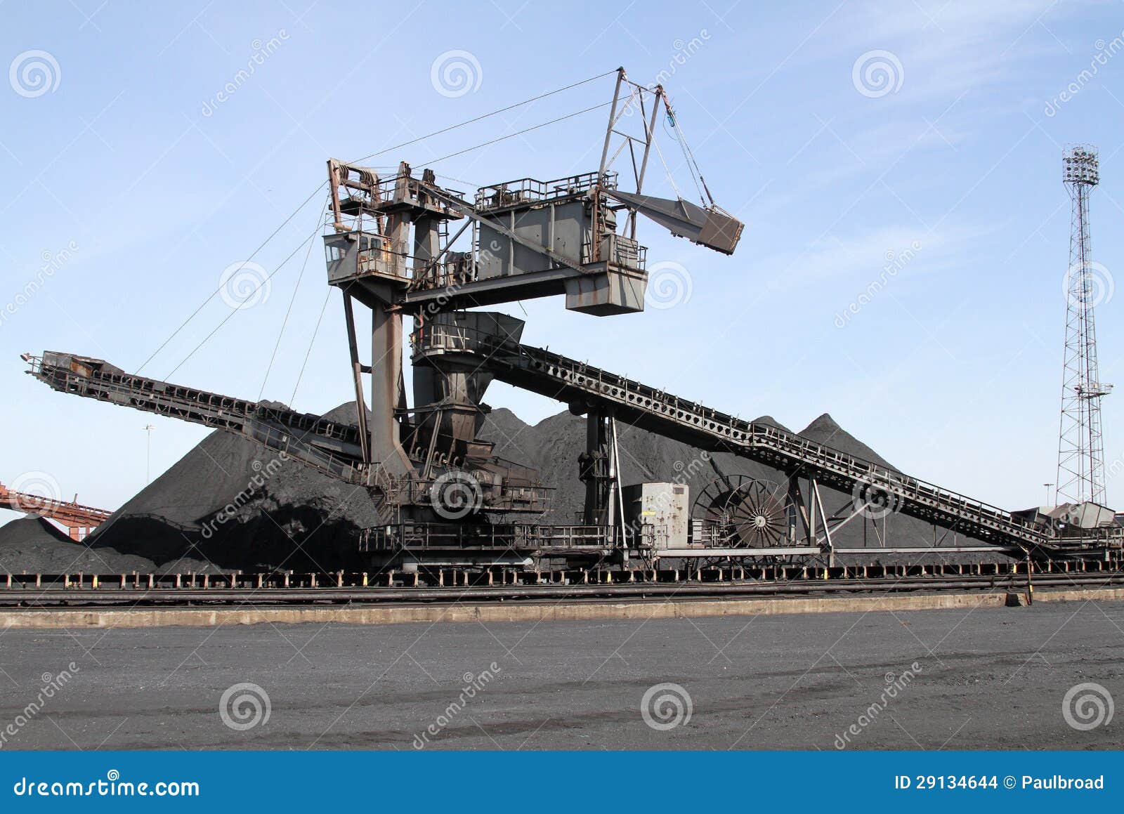 Large Bulk Stacking Machine. Stock Photo - Image of power, coal: 29134644