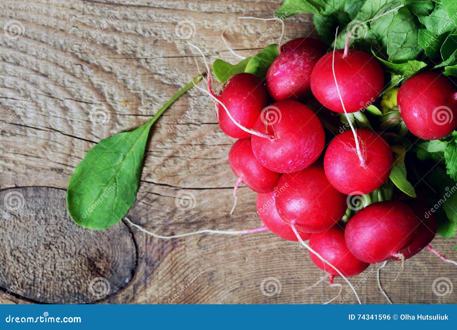 Large Bunch of Fresh Radish Stock Photo - Image of leaf, diet: 74341596
