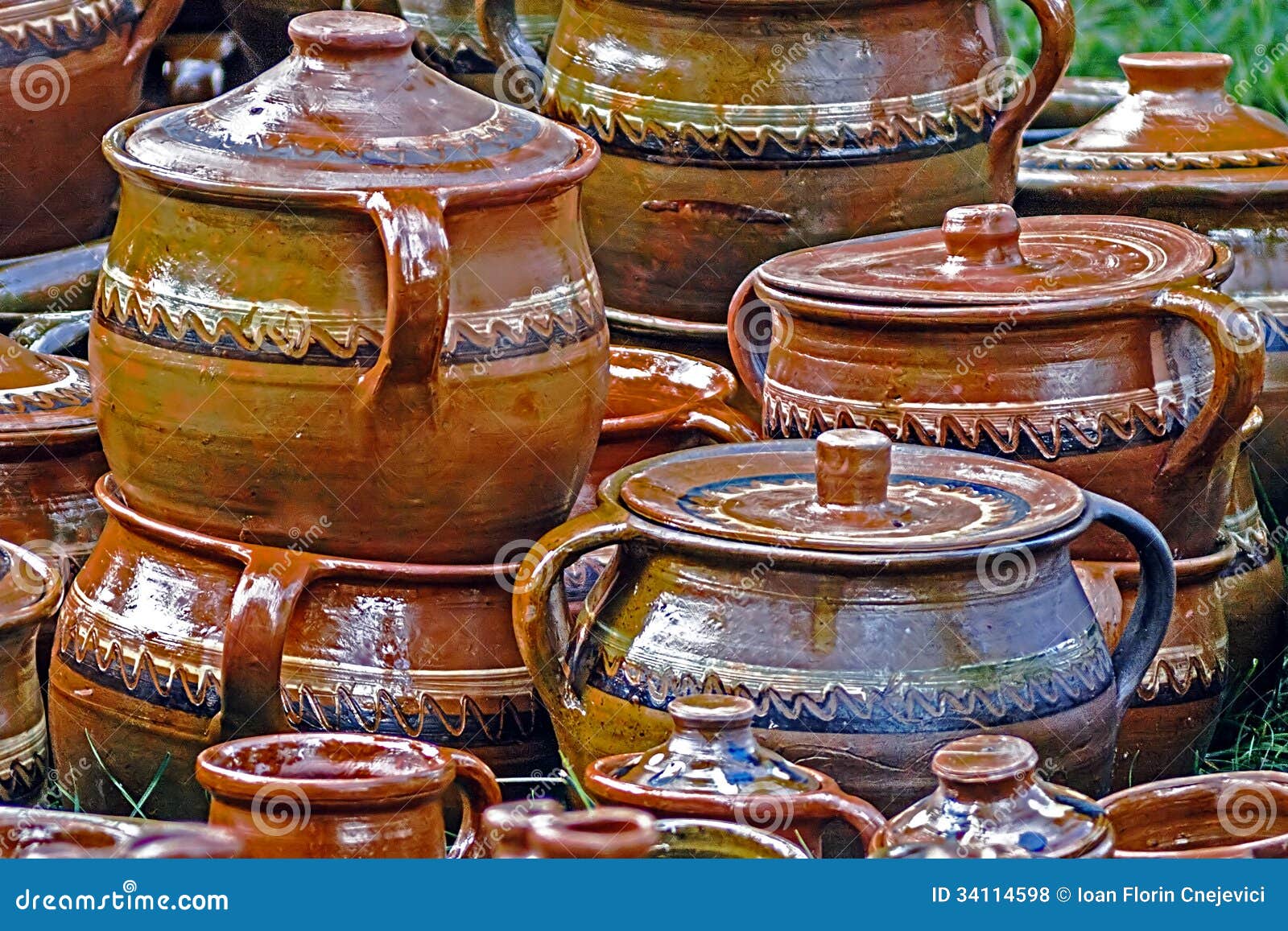 Large Ceramic Pots, Traditional Romanian 2 Stock Photo - Image of ...