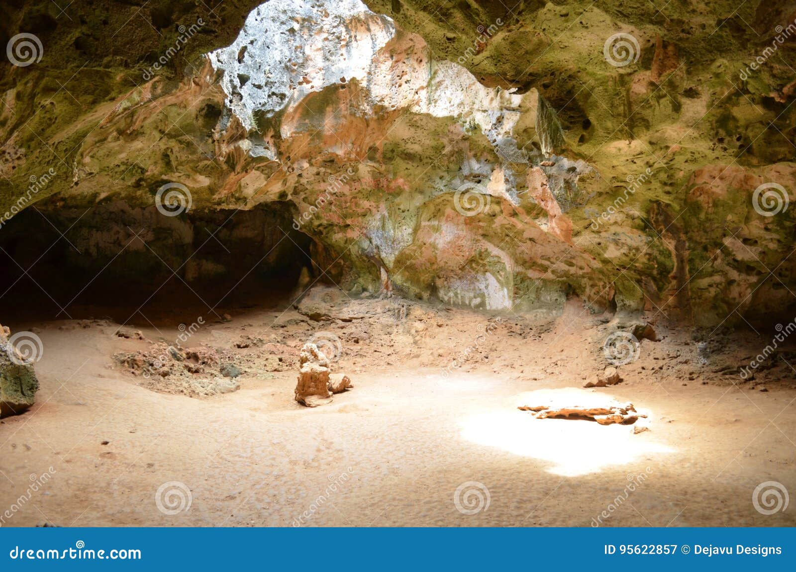 Large Chamber in Guadirikiri Cave in Aruba Stock Image - Image of ...