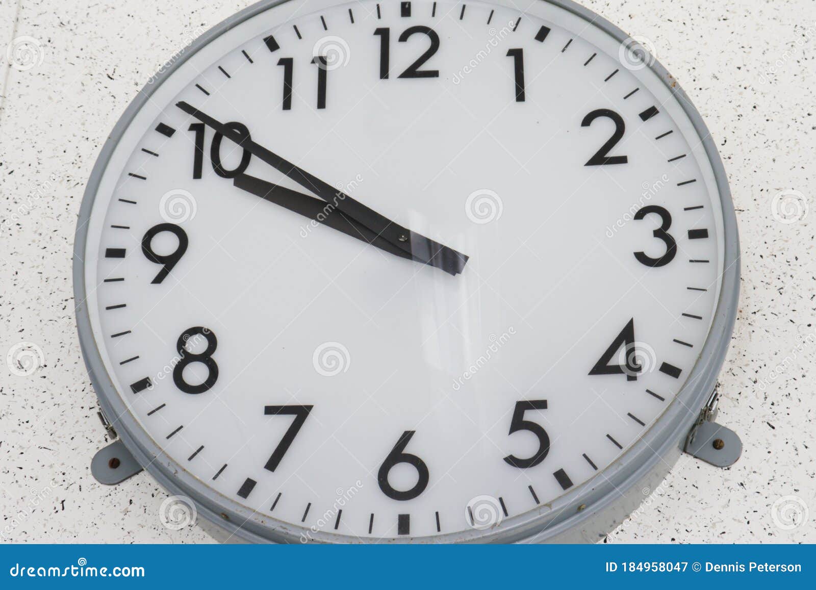 Large Circular Black and White Clock Stock Image - Image of circular ...