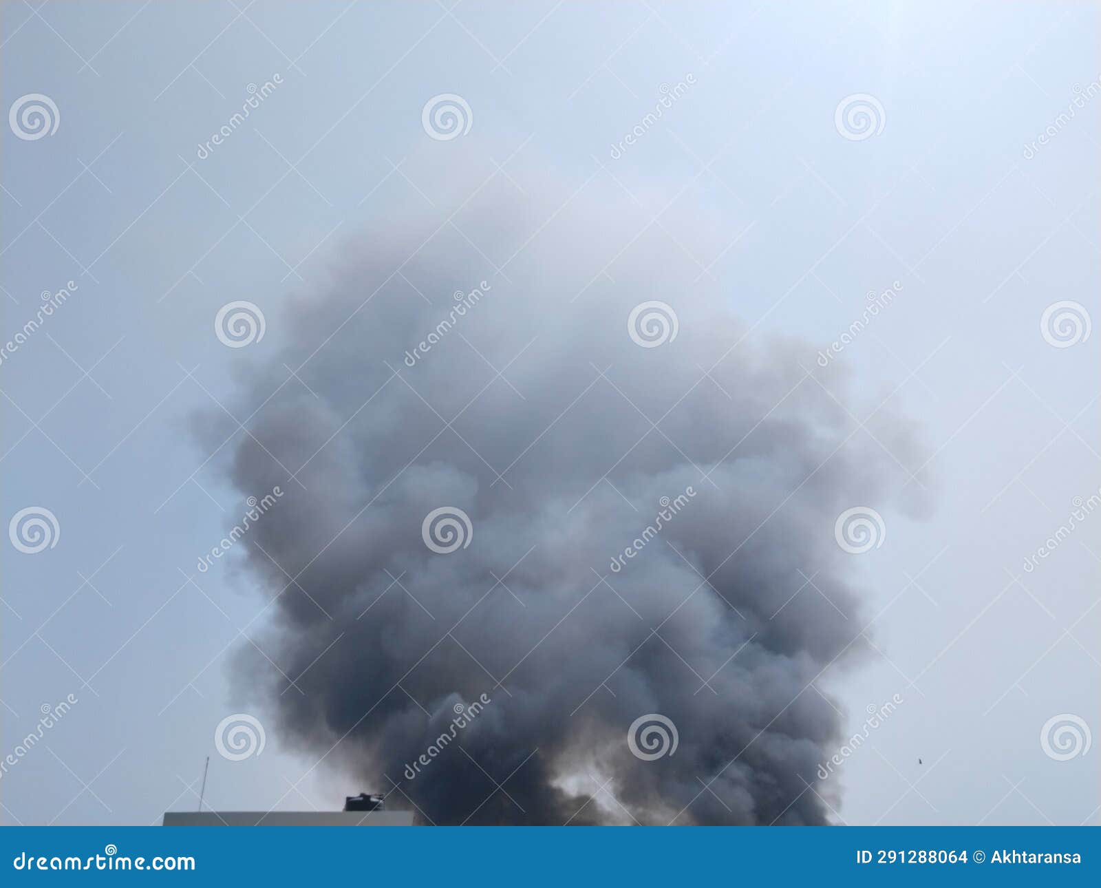 Large Clouds of Smoke, Blast Liquid Petroleum Gas Stock Photo - Image ...