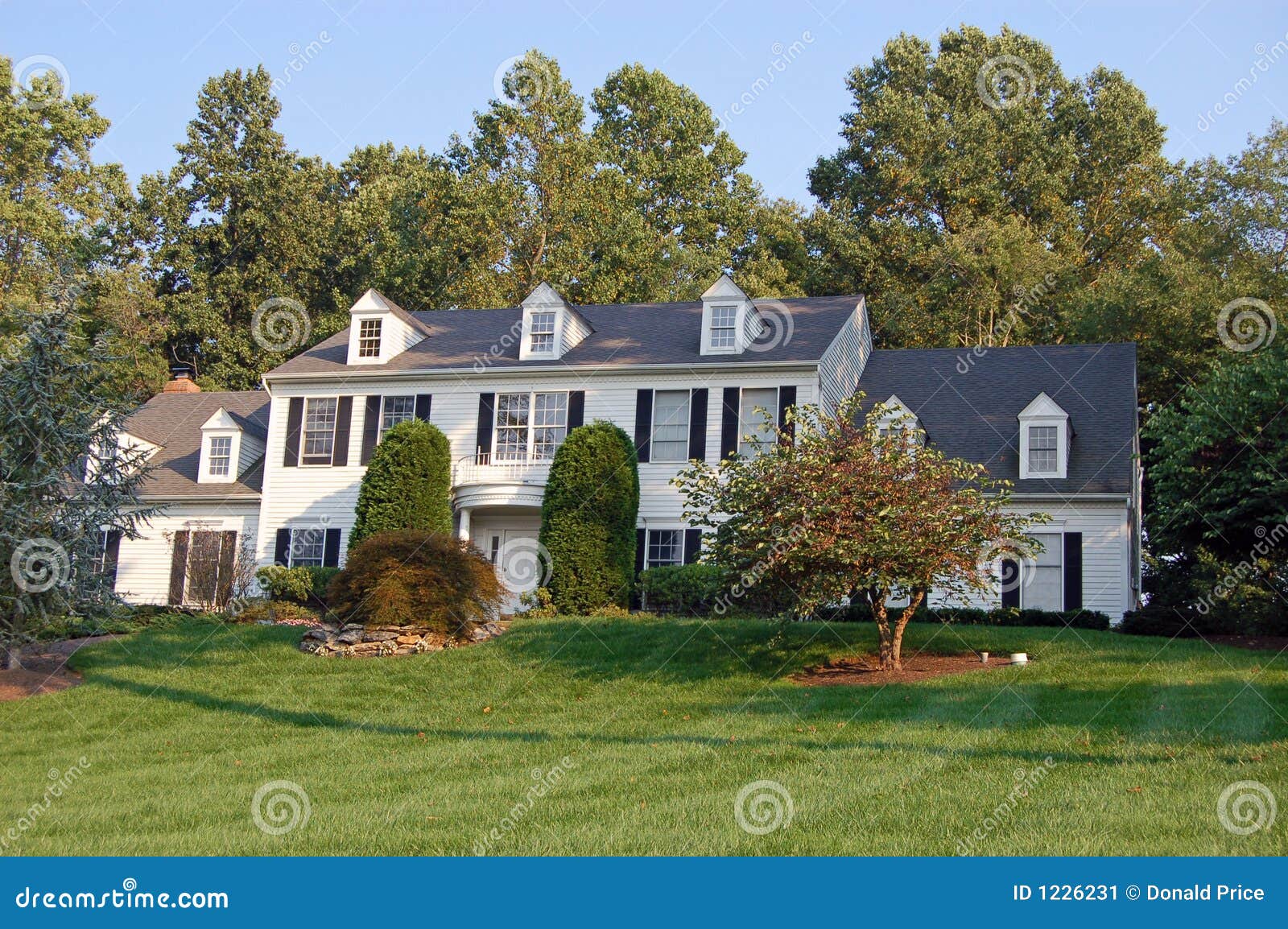 Large Colonial House Stock Image - Image: 1226231
