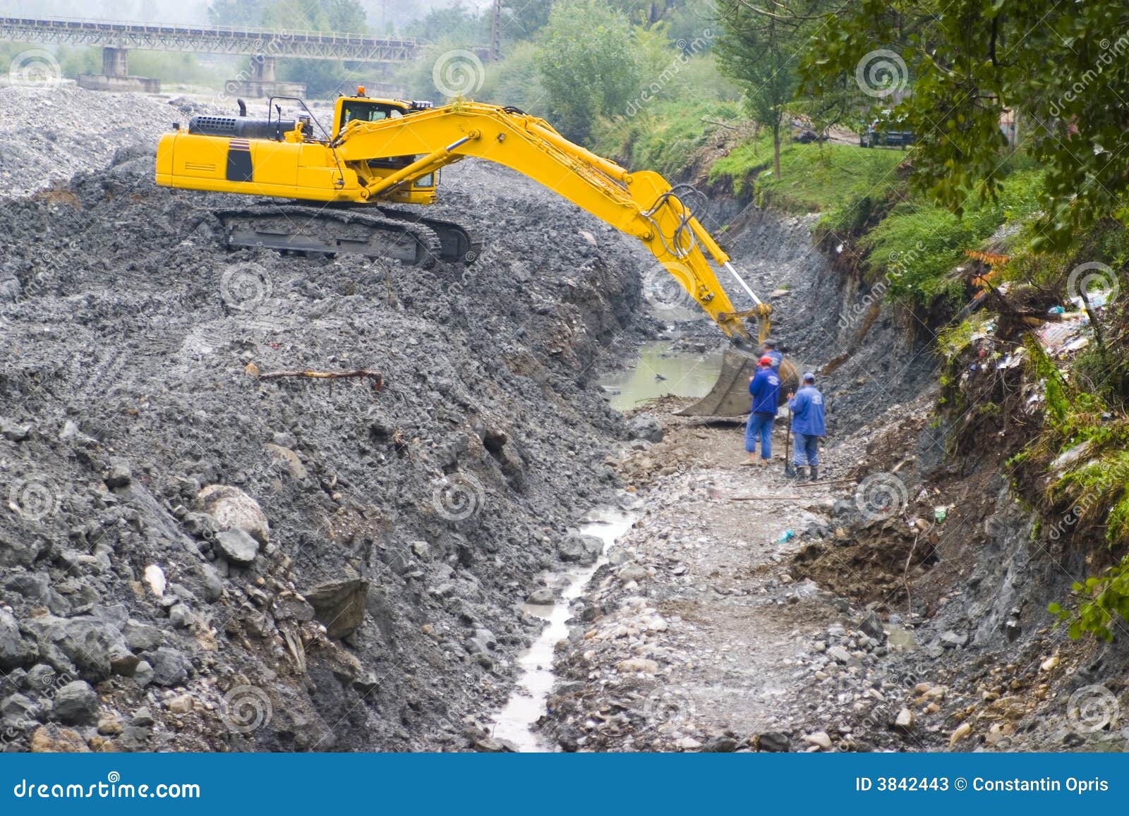 Large construction shovel stock image. Image of modern - 3842443