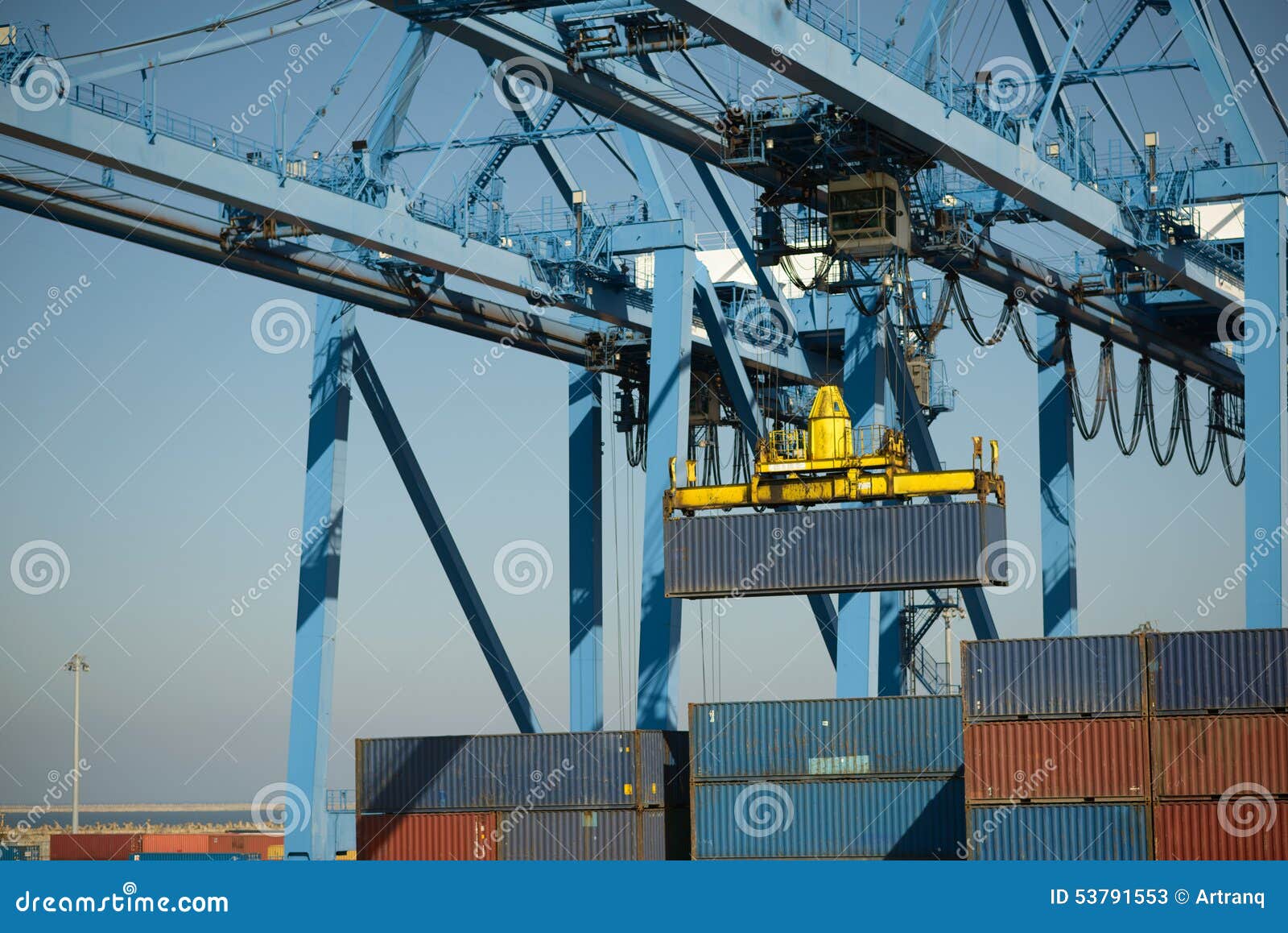 Large Crane Vessel Installing The Platform In Offshore,crane Barge ...