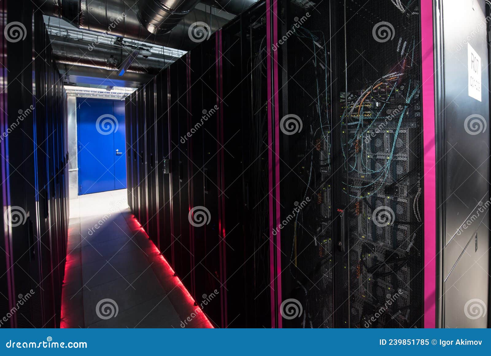Cloud Storage of a Large Data Center Stock Image - Image of local ...